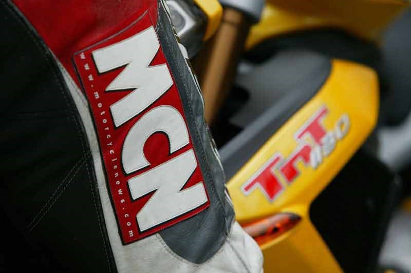 BENELLI TNT 1130 (2004-2018) Review | Speed, Specs & Prices