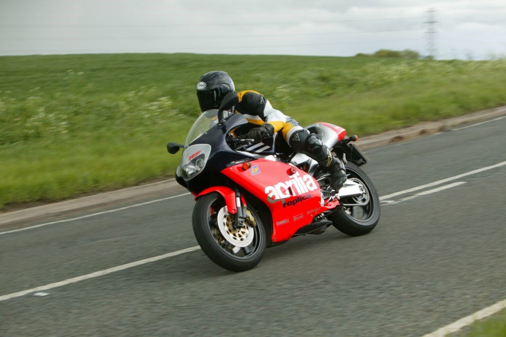 APRILIA RS250 (1994-2004) Review | Speed, Specs & Prices