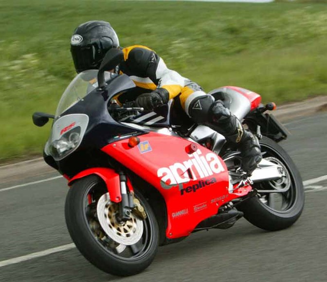 APRILIA RS250 (1994-2004) Review | Speed, Specs & Prices