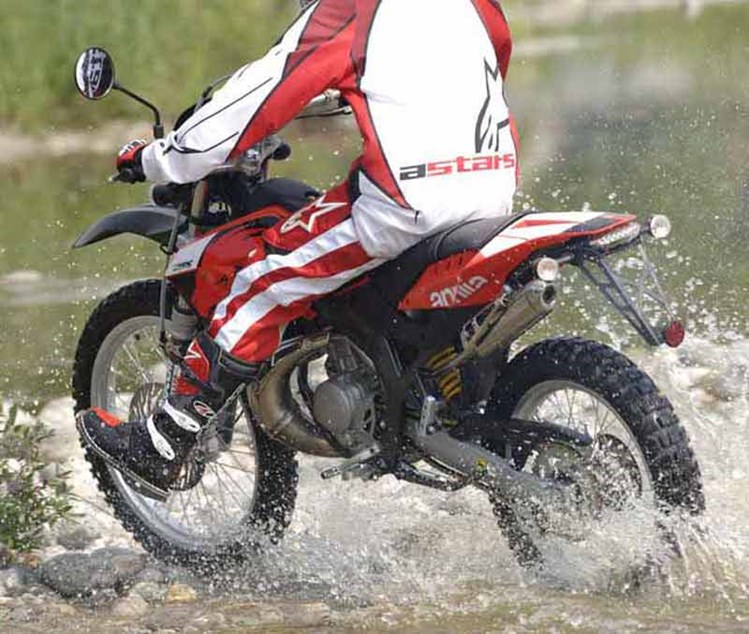 APRILIA RX50 (1997-2005) Review | Speed, Specs & Prices