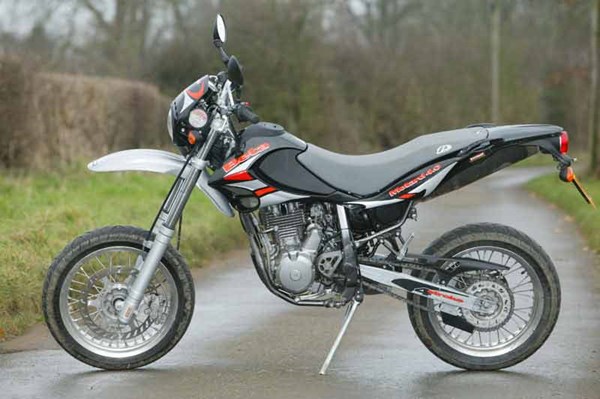 BETA ALP 4.0 (2003-on) Review | Speed, Specs & Prices