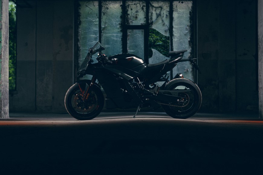 KTM 990RCR ridden. We test Austria's sportsbike revival