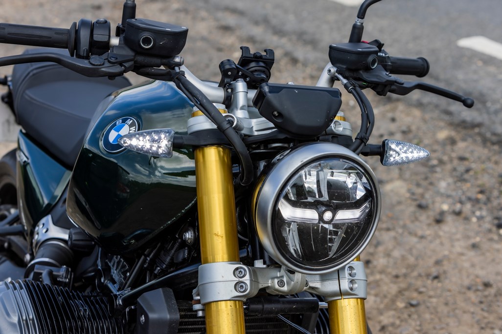 Weiser Technik’s indicator lights | Be safe and be seen