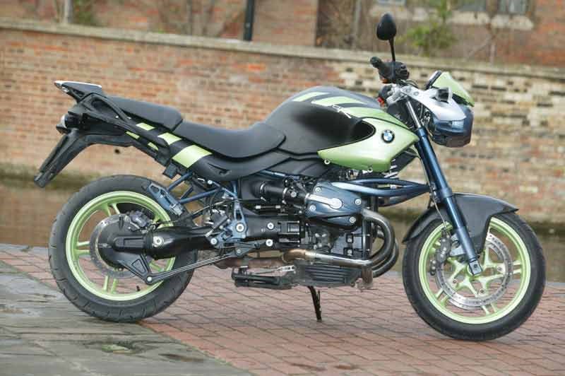 BMW R1150R (2001-2006) Review | Speed, Specs & Prices