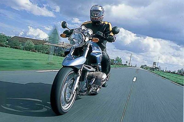 BMW R1150R (2001-2006) Review | Speed, Specs & Prices
