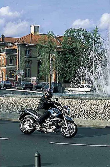 BMW R1150R (2001-2006) Review | Speed, Specs & Prices