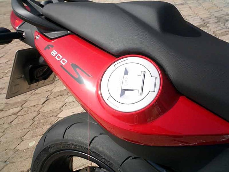 2006-2010 BMW F800S review: Speed, Specs & Prices