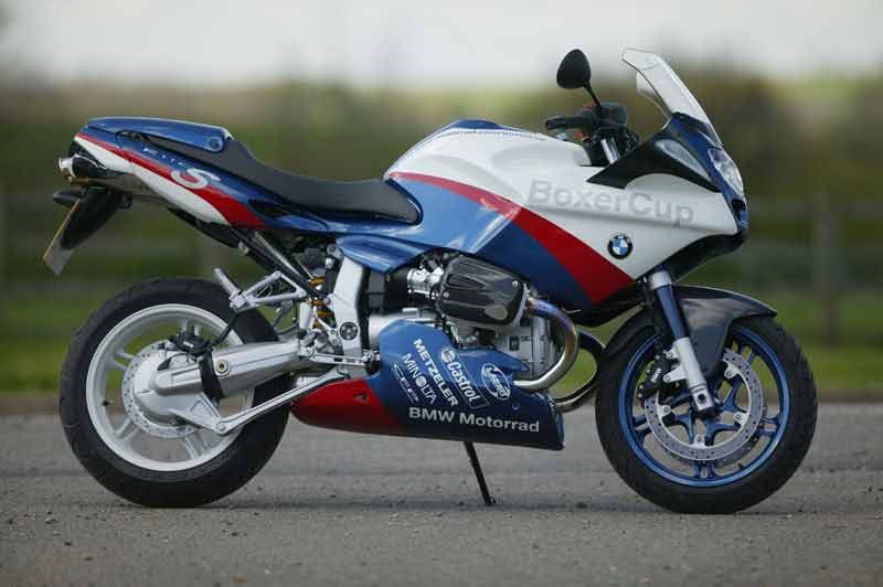 BMW R1100S (1999-2005) Review | Speed, Specs & Prices