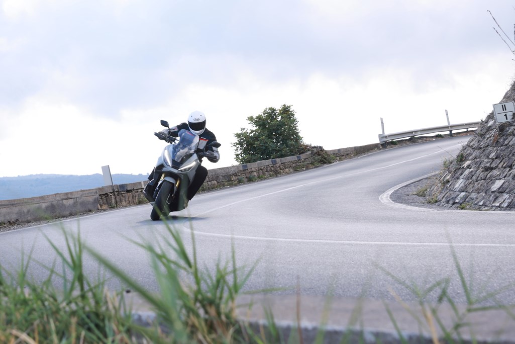 2025-on Honda X-ADV 750 Review | The adventure maxi-scooter