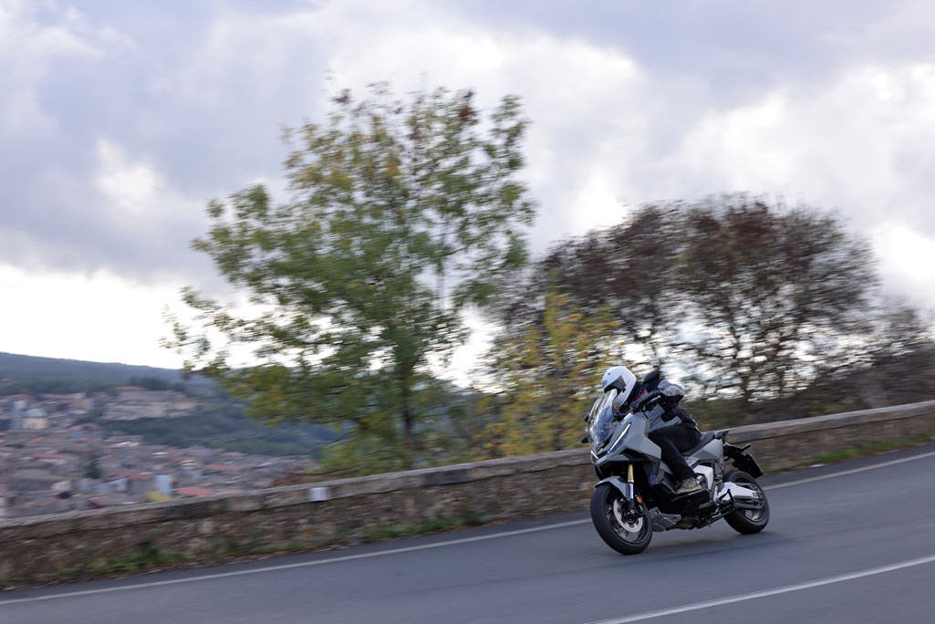 2025-on Honda X-ADV 750 Review | The adventure maxi-scooter