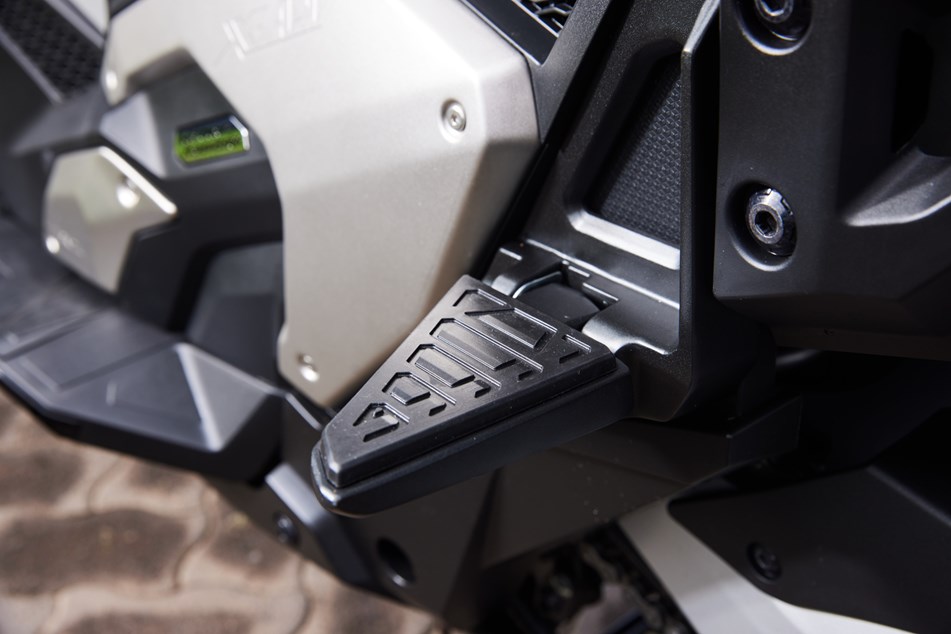 2025-on Honda X-ADV 750 Review | The adventure maxi-scooter