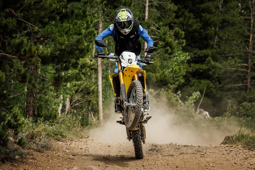 Suzuki unveil new new DR-Z4S and DR-Z4SM thumpers