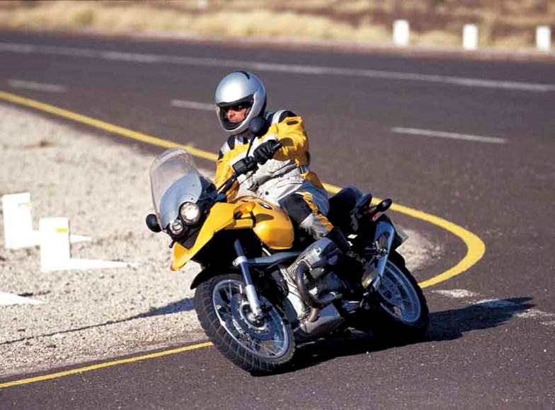 BMW R1150GS (1999-2005) Review | Speed, Specs & Prices
