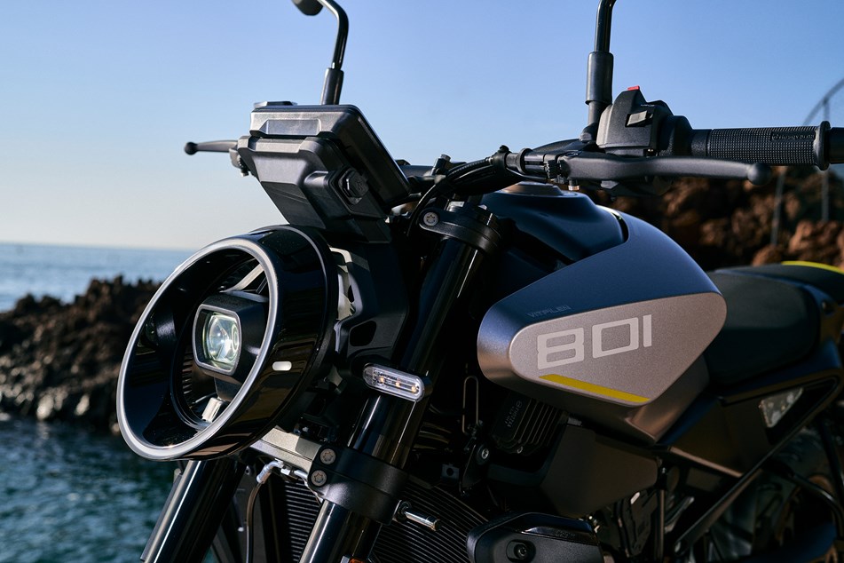2025-on Husqvarna Vitpilen 801 Review | Funky and feel good