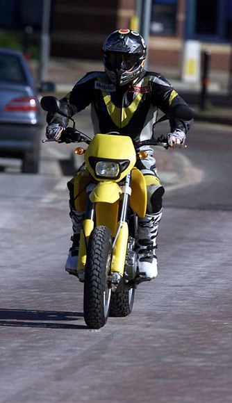 CCM 644 DUAL SPORT (2002-on) Review | Specs & Prices