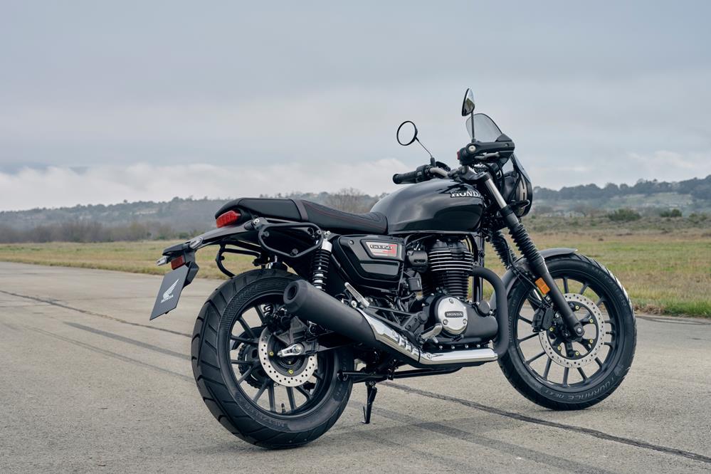 Honda target Royal Enfield with new GB350S single roadster