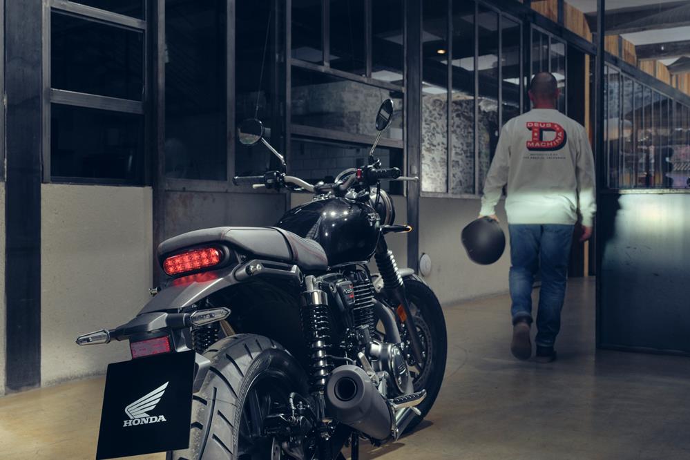 Honda target Royal Enfield with new GB350S single roadster