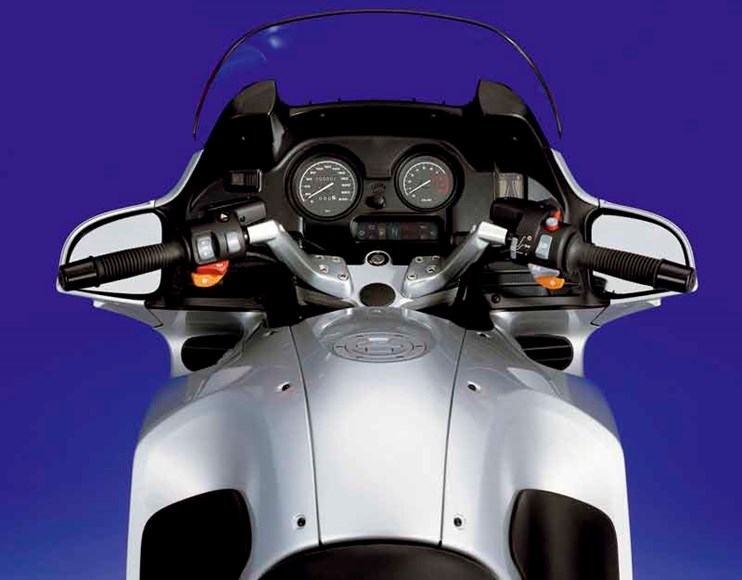 BMW R1150RT (2001-2005) Review | Speed, Specs & Prices