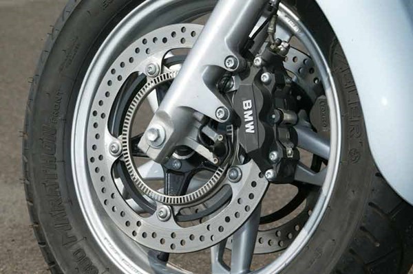 BMW R1200C (1997-2005) Review | Speed, Specs & Prices