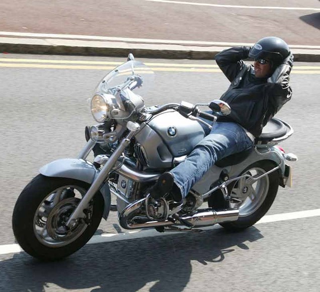 BMW R1200C (1997-2005) Review | Speed, Specs & Prices