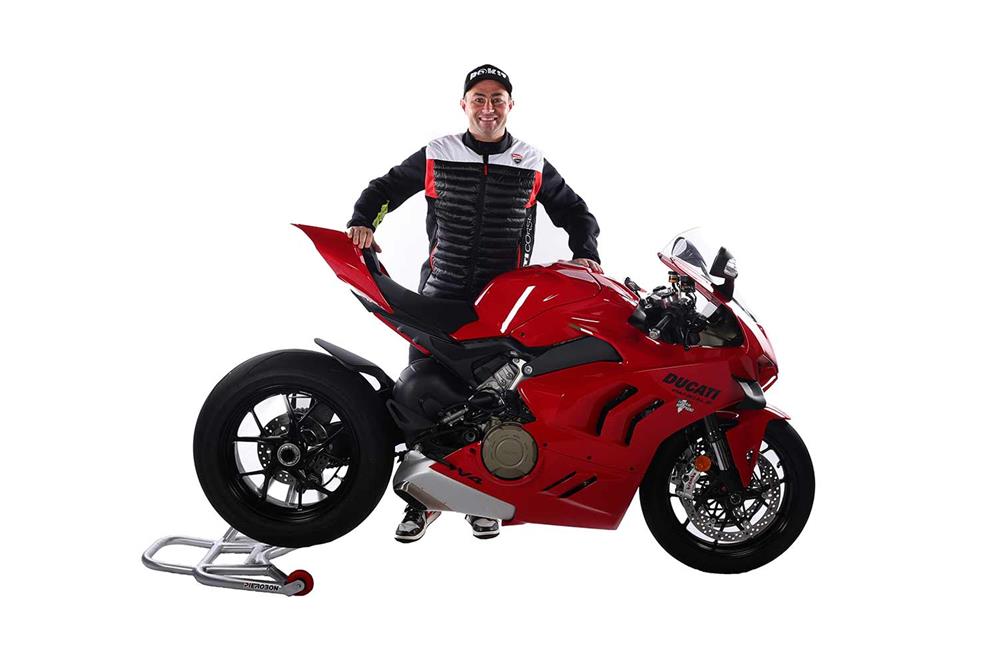 BSB: Leon Haslam joins Moto Rapido Racing Ducati for 2025 campaign