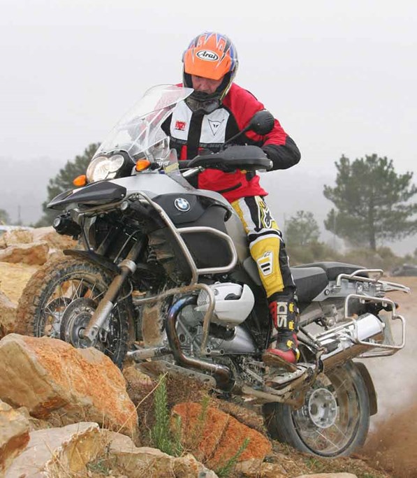 BMW R1200GS ADVENTURE (2006-2009) Motorcycle Review