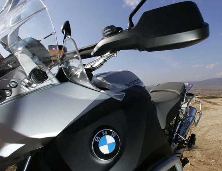 BMW R1200GS ADVENTURE (2006-2009) Motorcycle Review