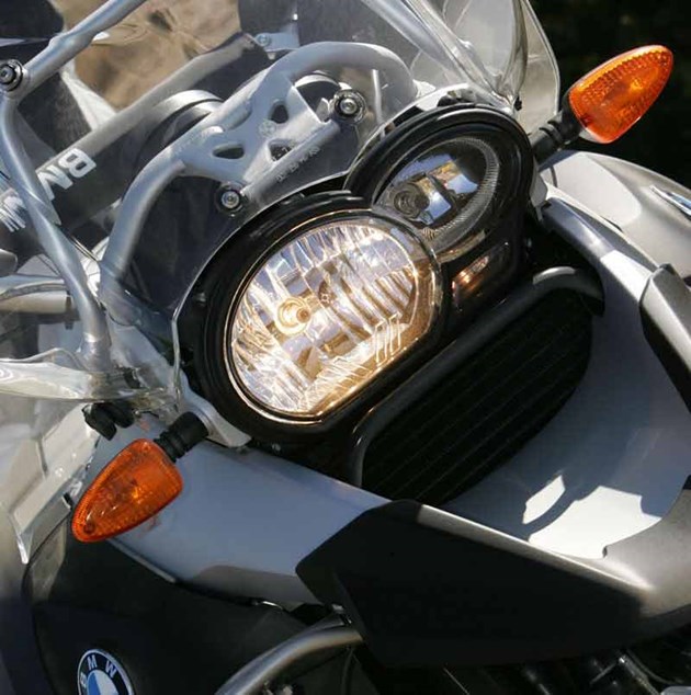 BMW R1200GS ADVENTURE (2006-2009) Motorcycle Review