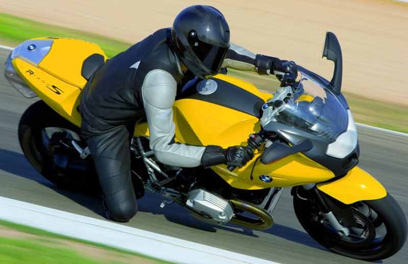 BMW R1200S (2006-2007) Review | Speed, Specs & Prices