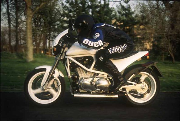 BUELL S1 LIGHTNING (1997-1998) Review, Specs & Prices