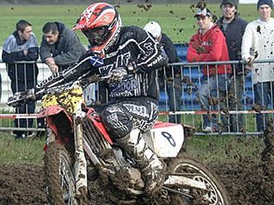 Walker enters Moto 1