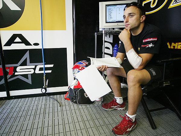 Lanzi in for injured Laconi