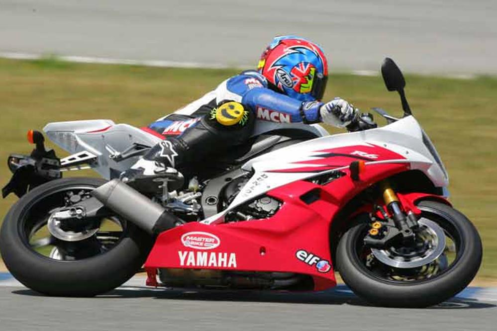 YAMAHA R6 (2006-2007) Review | Speed, Specs & Prices