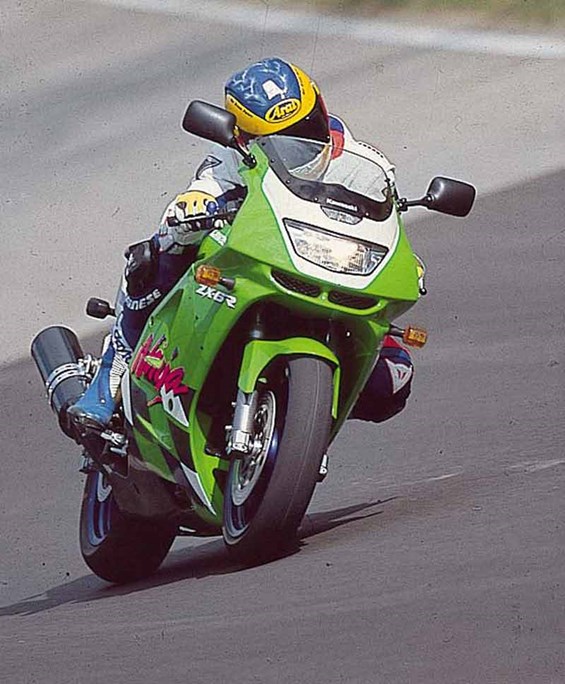 KAWASAKI ZX-6R (1995-1997) Review | Speed, Specs & Prices