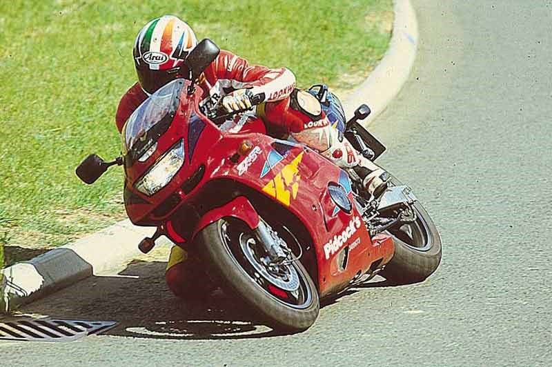 KAWASAKI ZX-6R (1995-1997) Review | Speed, Specs & Prices