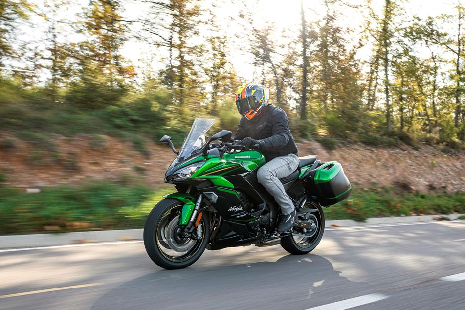 Kawasaki Ninja 1100SX SE 2025 Im Test