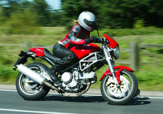 DUCATI MONSTER 620 (2001-2006) Review, Specs & Prices