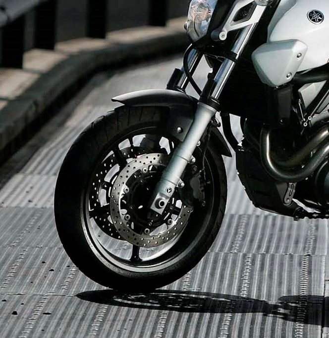 YAMAHA MT-03 (2006-2016) Review | Speed, Specs & Prices