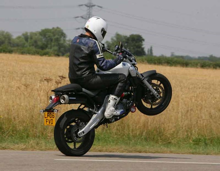 YAMAHA MT-03 (2006-2016) Review | Speed, Specs & Prices