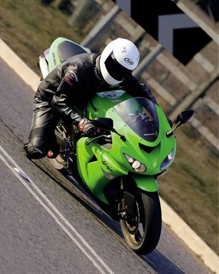 KAWASAKI ZX-10R (2004-2005) Review | Specs & Prices