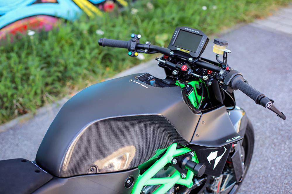 Krämer launch GP2 890 XX naked track bike costing €50,000