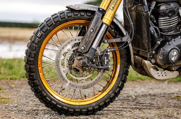 Triumph Scrambler 400 X modified by Rally Raid tested