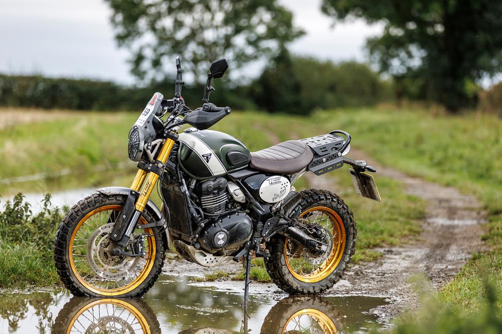 Triumph Scrambler 400 X modified by Rally Raid tested