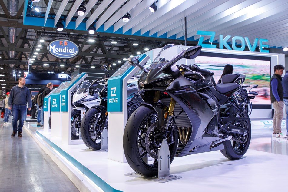 Inline-four Kove 450RR sportsbike launched four 2025