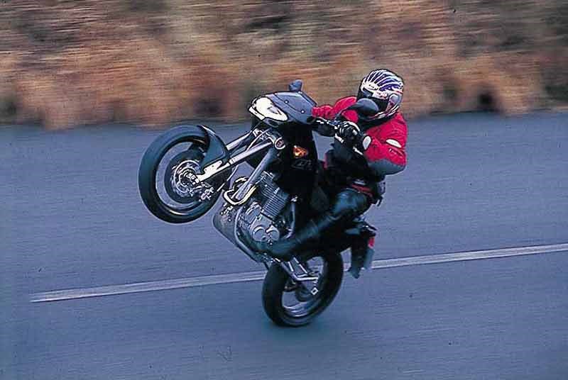 CCM 640RS SUPERMOTO (1999-2000) Review, Specs & Prices