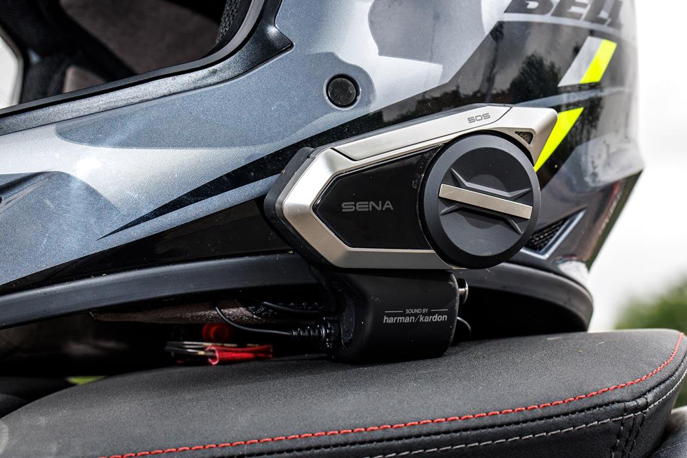 Sena vs Cardo - Which intercom brand should you choose?