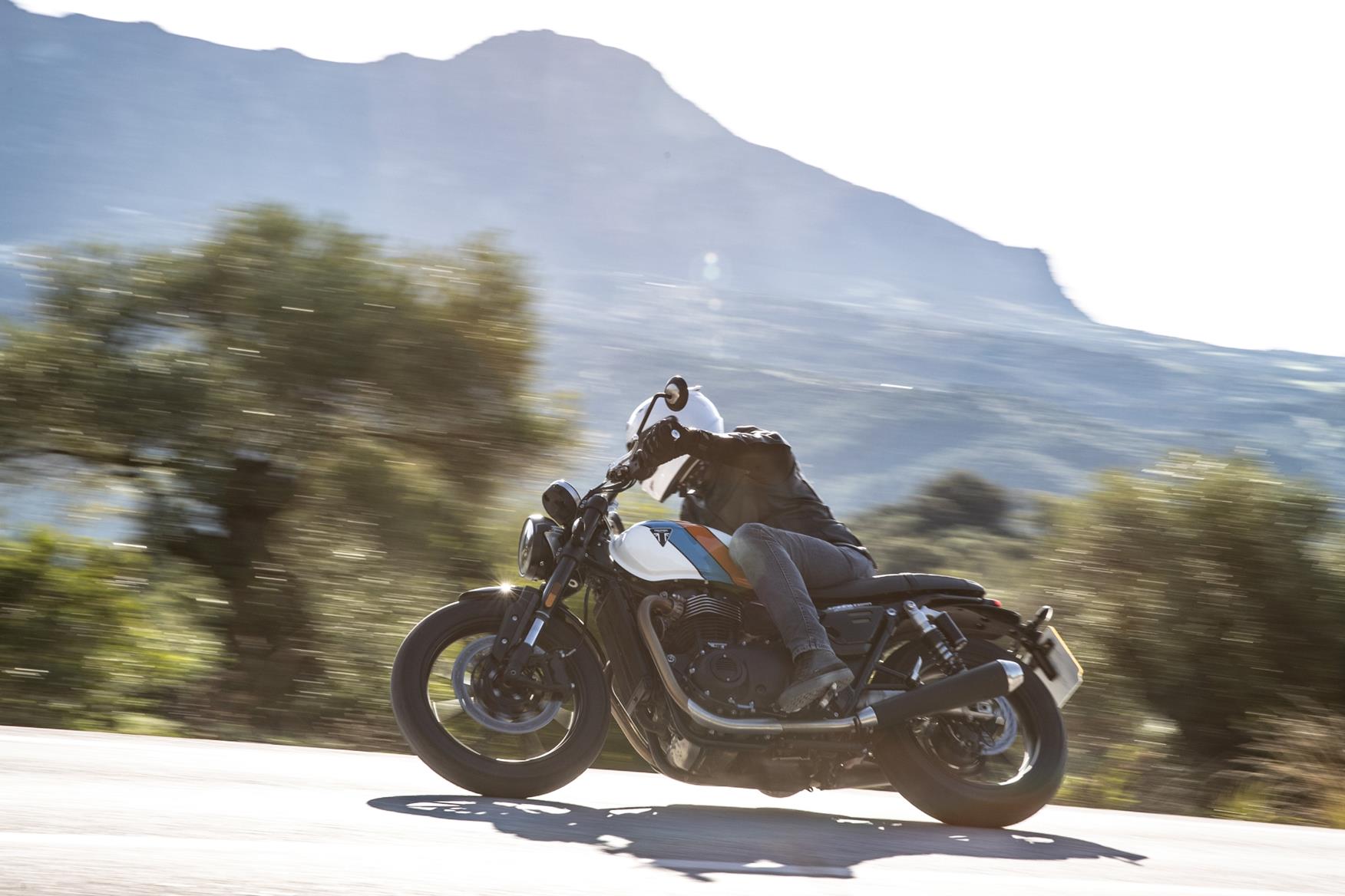 2025-on Triumph Speed Twin 900 review: Same charm, new tech