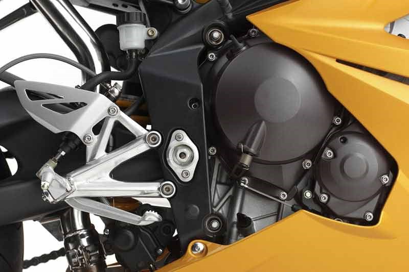 TRIUMPH DAYTONA 675 (2006-2008) Review, Specs & Prices