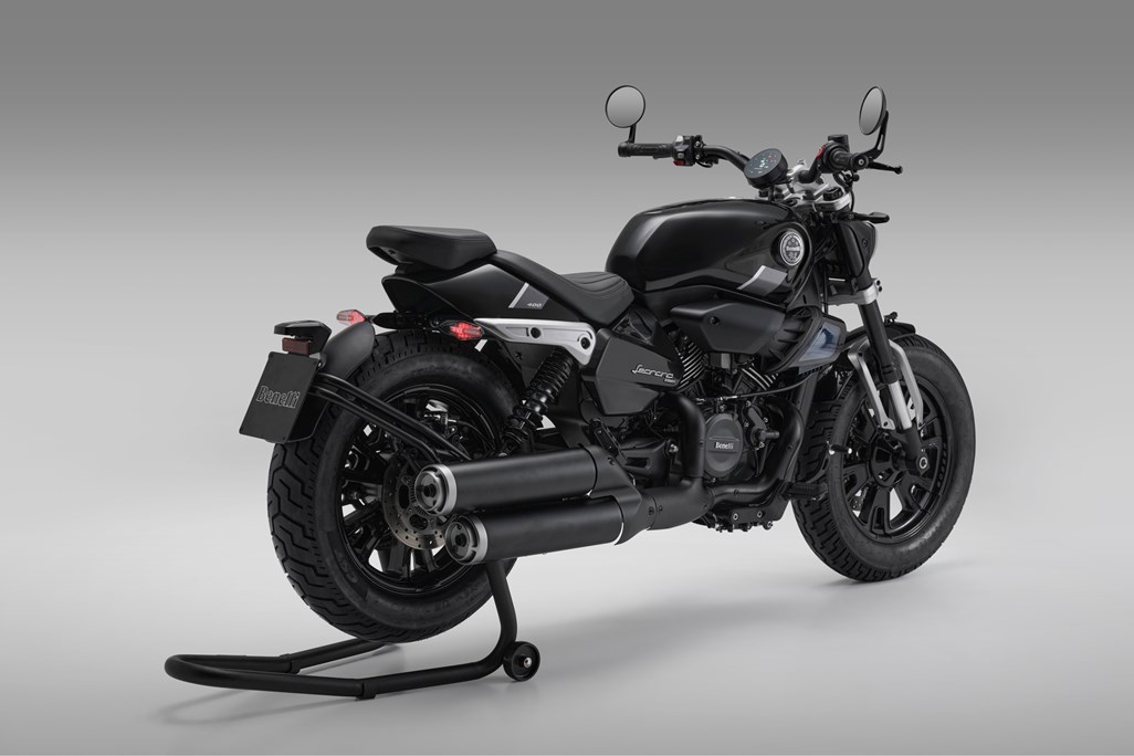 Benelli launch V-twin Leoncino Bobber 400 cruiser for 2025