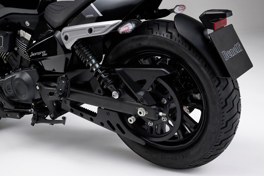 Benelli launch V-twin Leoncino Bobber 400 cruiser for 2025